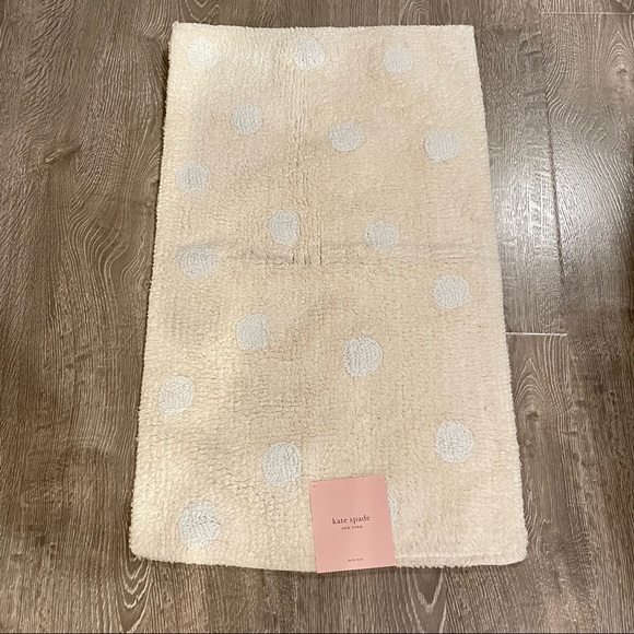 kate spade | Bath | Kate Spade New York Bath Rug With White Polka Dots ...
